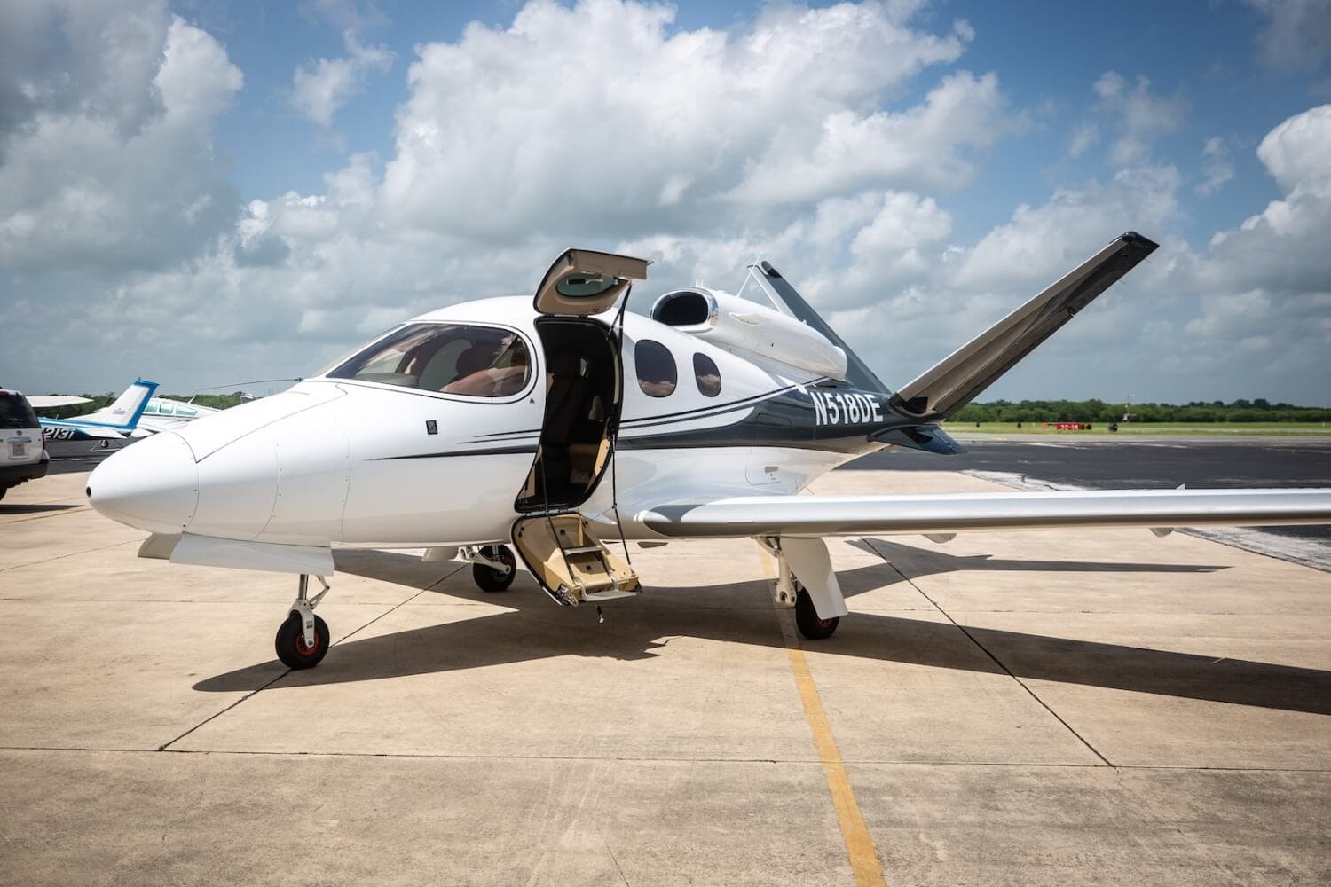 SOLD: 2018 CIRRUS SF50 Vision Jet (N518DE) | Lone Mountain Aircraft
