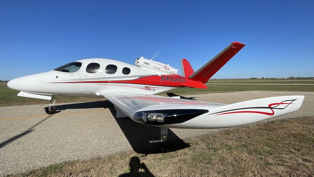 SOLD 2018 CIRRUS SF50 G1 Vision Jet N462BG Lone Mountain Aircraft sold-2018-cirrus-sf50-g1-vision-jet-n462bg-lone-mountain-aircraft