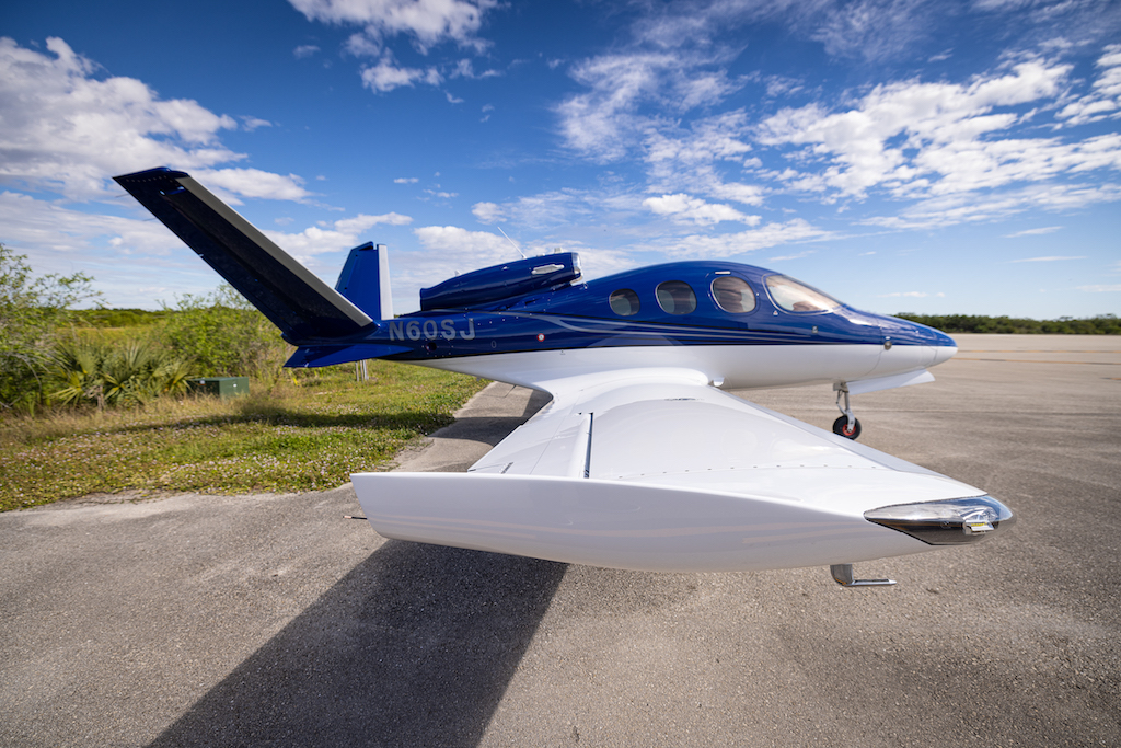 SOLD: 2018 CIRRUS SF50 G1 Vision Jet (N60SJ) | Lone Mountain Aircraft