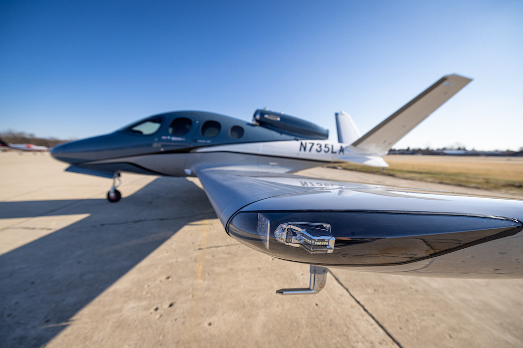 SOLD: 2018 CIRRUS SF50 G1 Vision Jet (N735LA) | Lone Mountain Aircraft