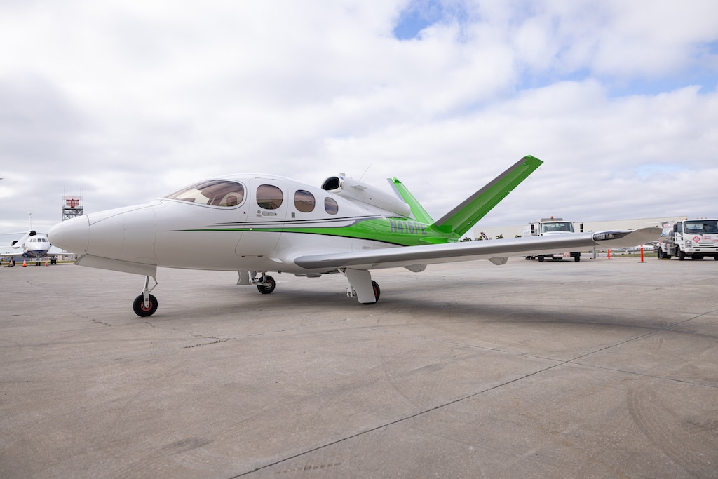 SOLD: 2017 CIRRUS SF50 Vision Jet (N416PE) | Lone Mountain Aircraft