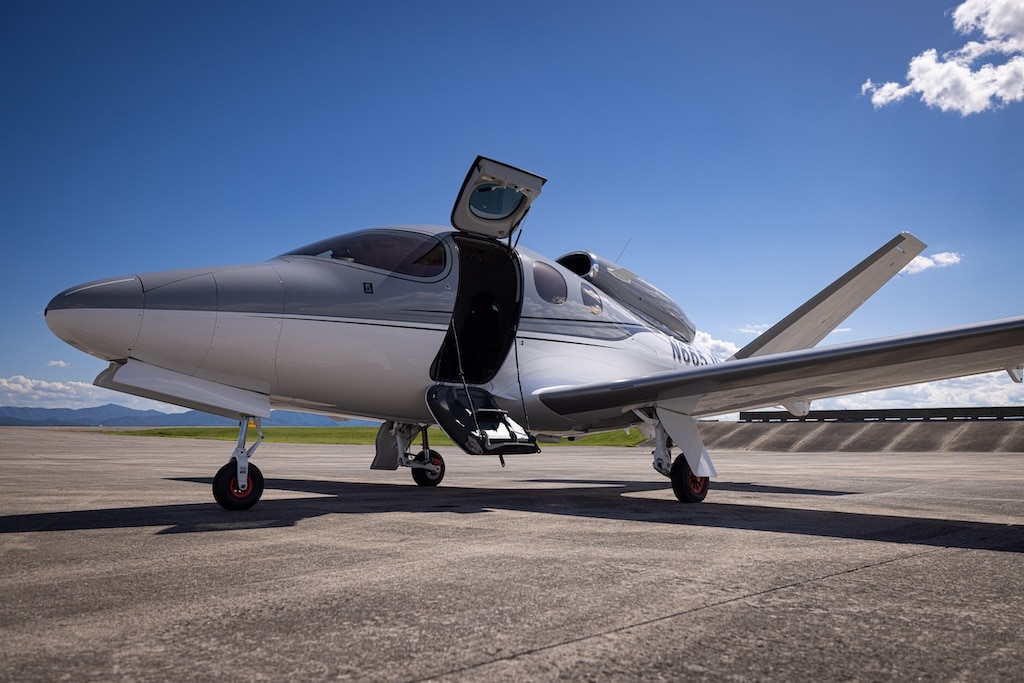 SOLD: 2018 CIRRUS SF50 G1 Vision Jet (N665JP) | Lone Mountain Aircraft